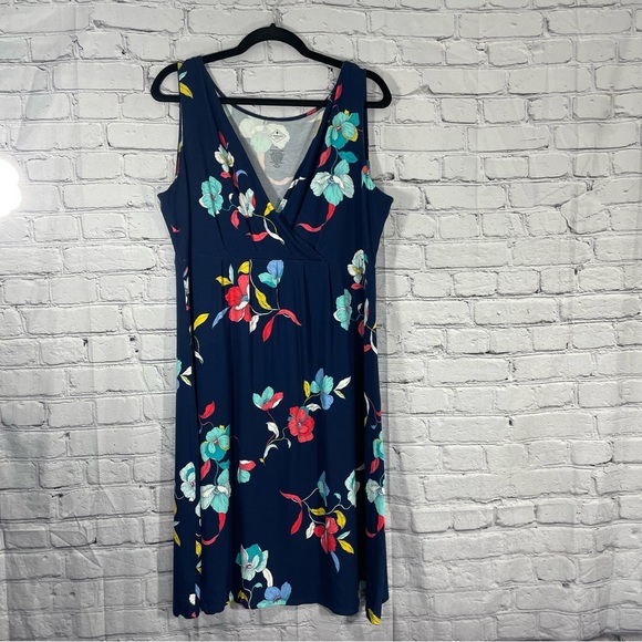 St. John's Bay | Dresses | St Johns Bay Dress Nwot | Poshmark